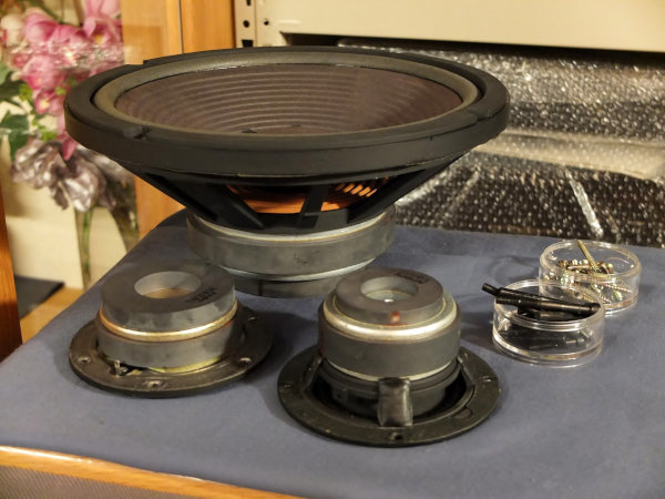 AUTHENTIC 3001その2: オーディオショップ店長の日記