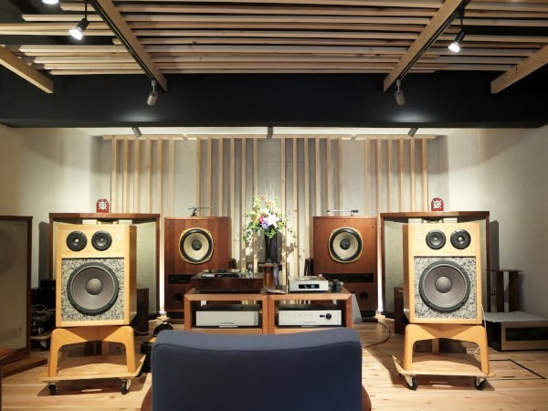 AUTHENTIC 3001 その4: オーディオショップ店長の日記